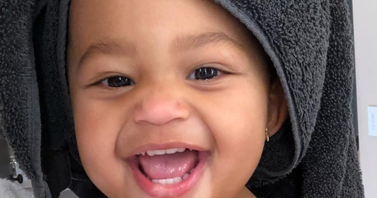 El tierno video (viral) de Stormi demostrando su gran fuerza de voluntad