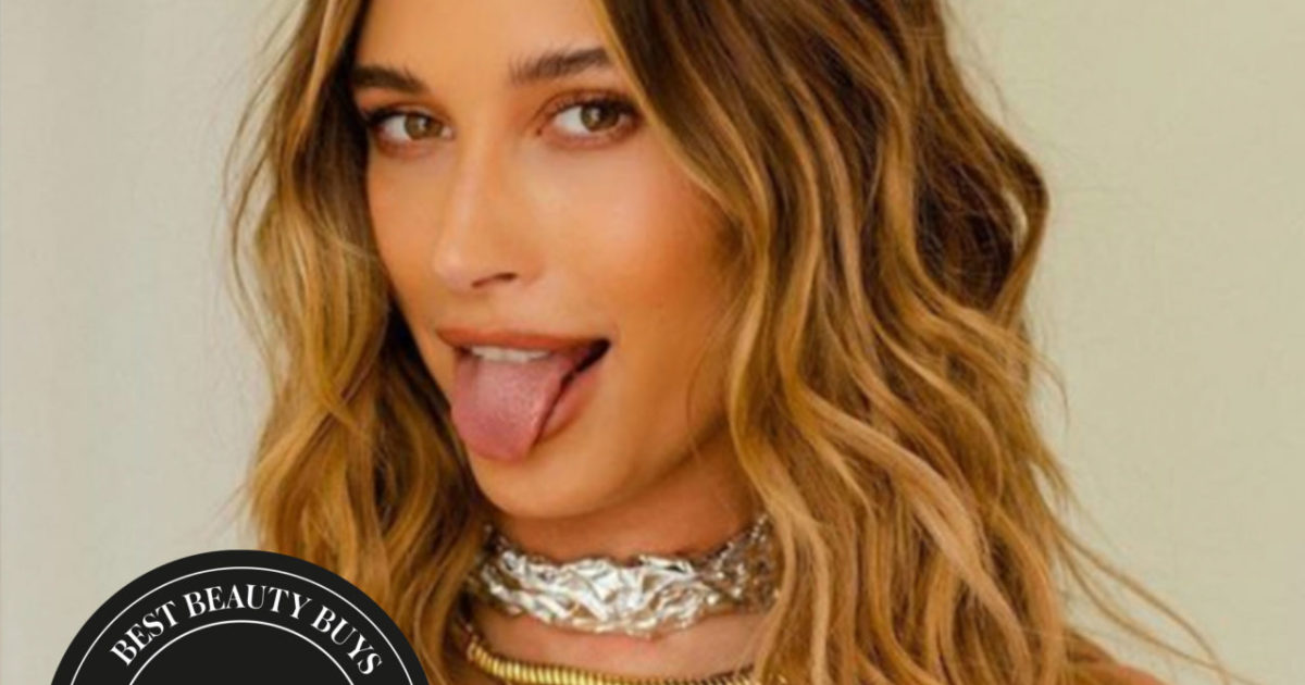 Intenté recrear las messy waves de Hailey Bieber con plancha y así quedaron