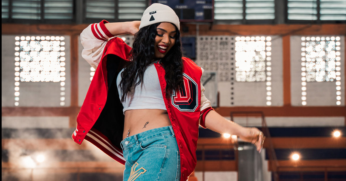 La Ross María nos cuenta sobre su nuevo sencillo, "Hacerte mía"