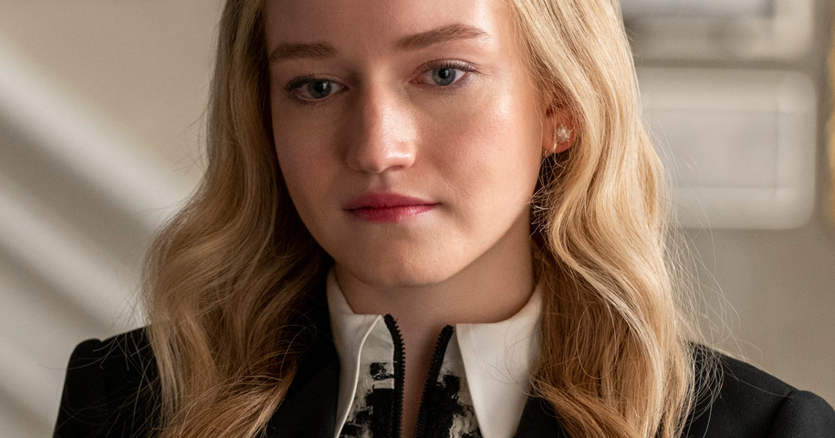 Julia Garner nos contó sobre Inventing Anna, su nueva serie de Netflix
