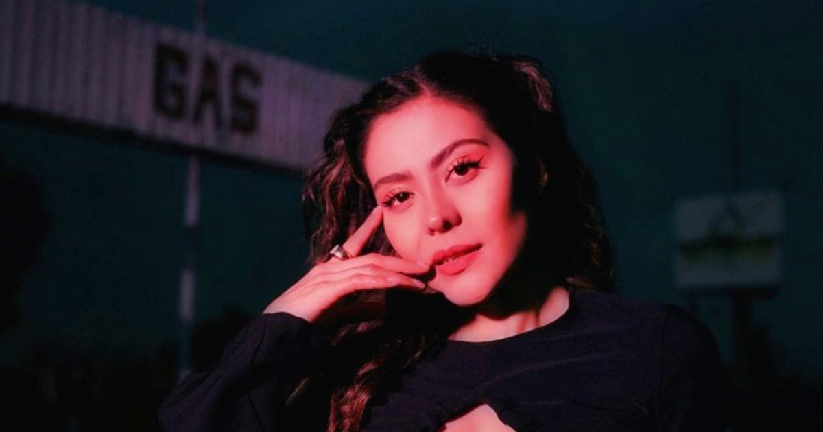 Denni Den nos cuenta todo de su nueva canción