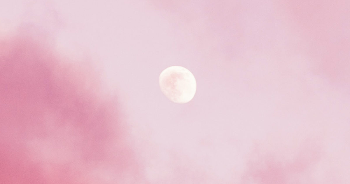 ¿Qué es la luna rosa de abril y cuándo podremos verla?