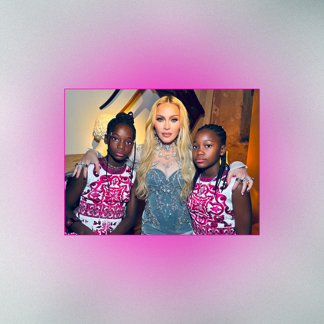 Estere, la hija de Madonna, se robó el spotlight en su concierto