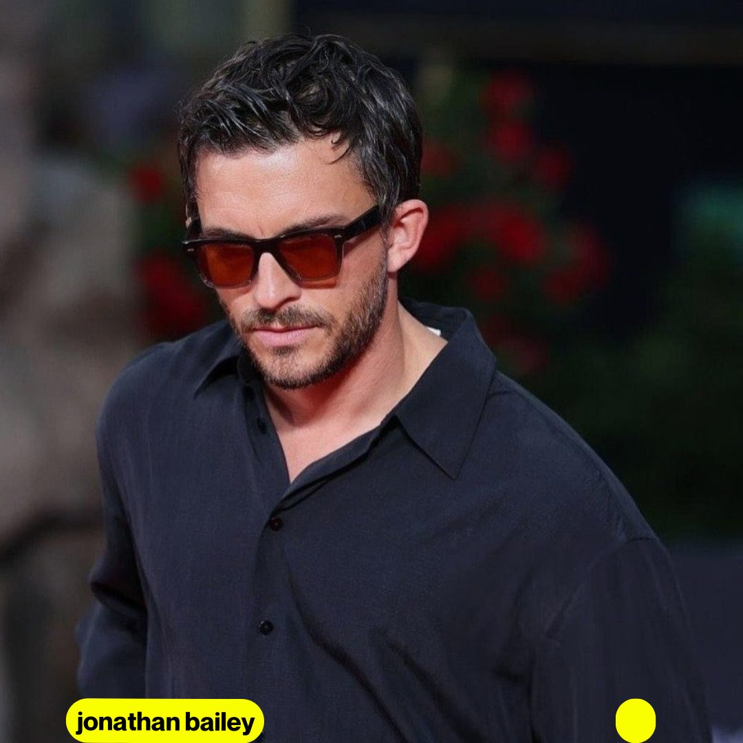 Lo que sabemos sobre los ex novios de Jonathan Bailey