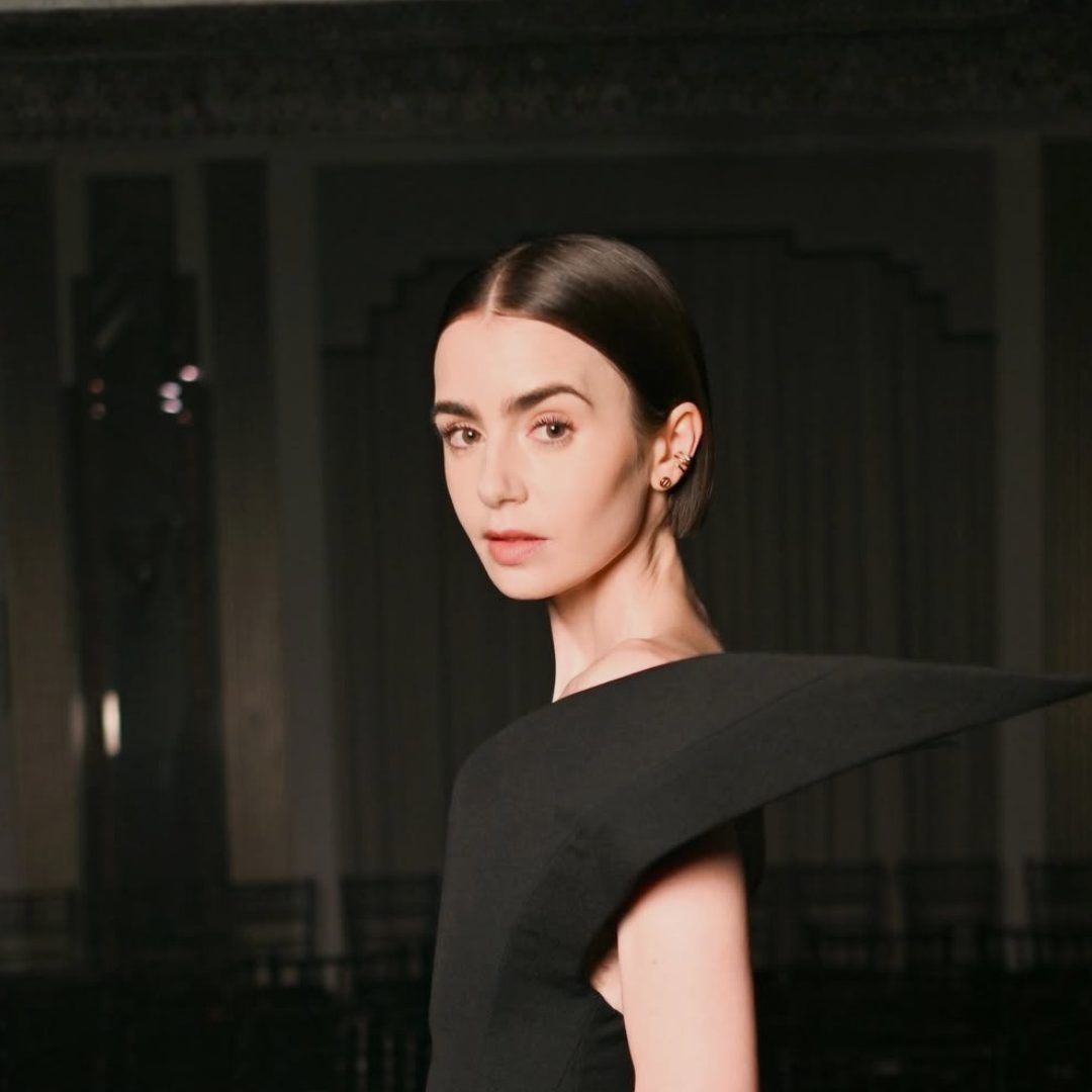 Lily Collins será Audrey Hepburn en una nueva película