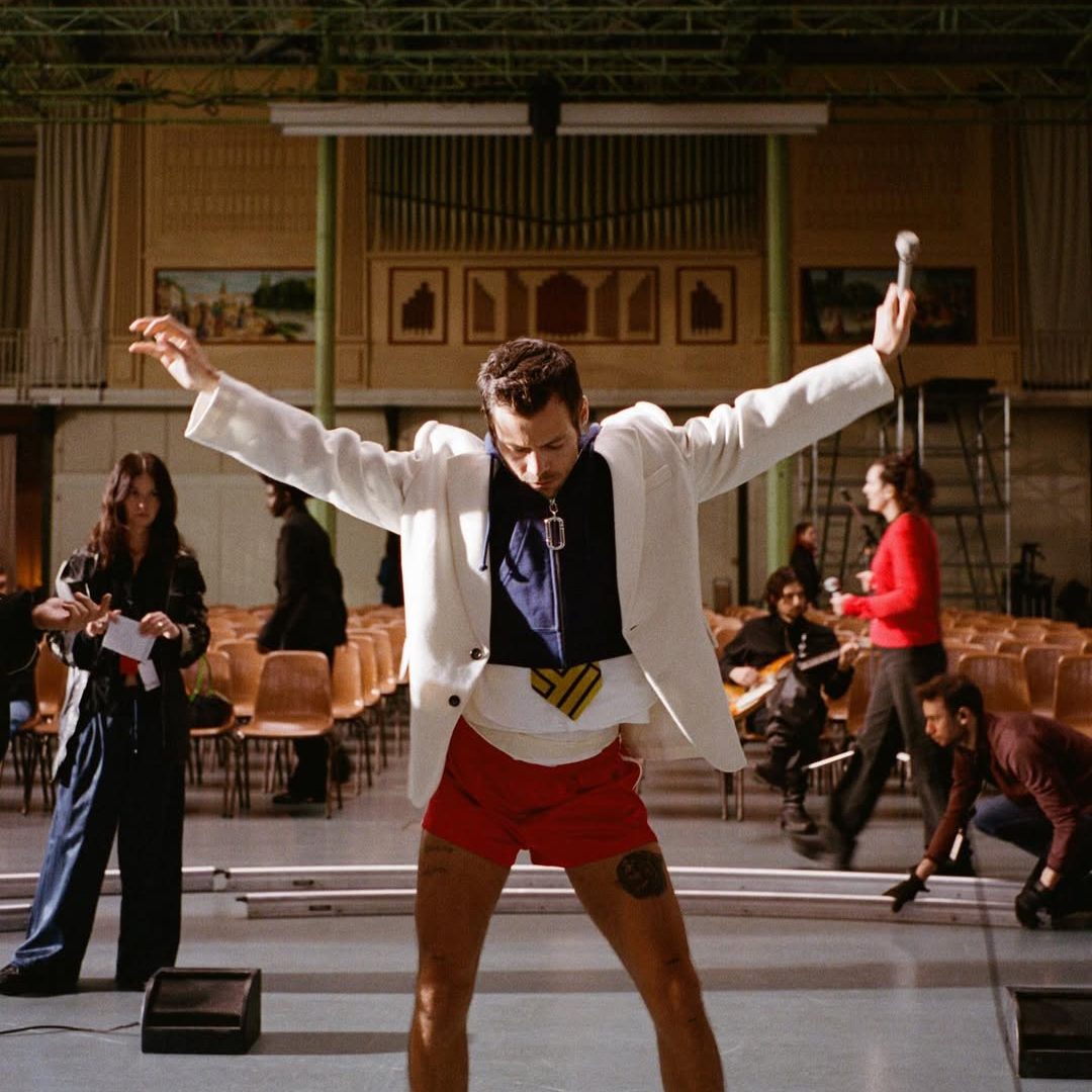 El significado detrás del video de “Dance No More” de Harry Styles